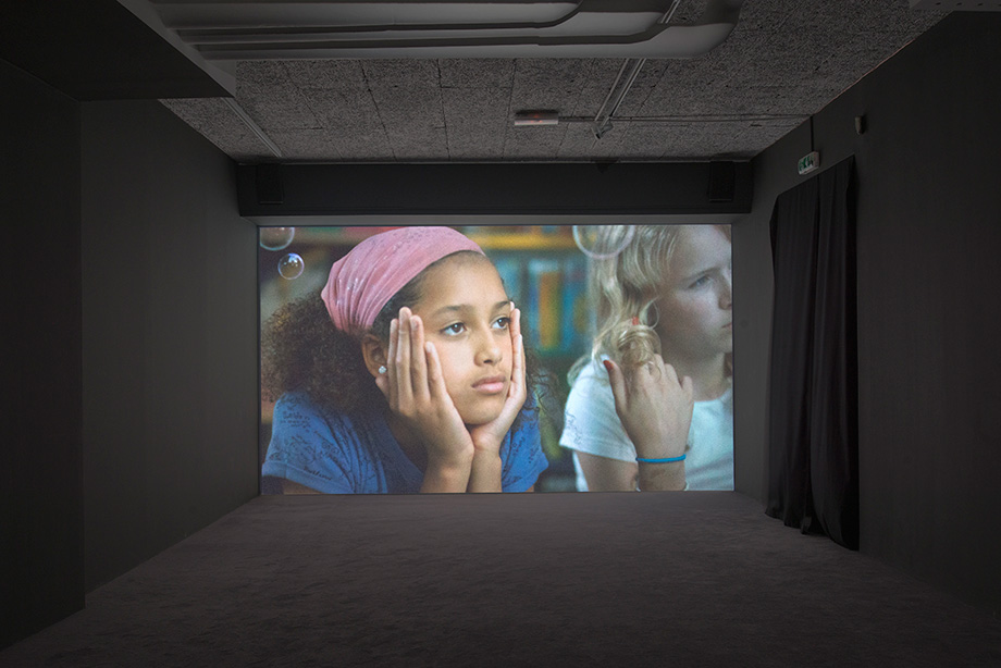 Discussing freedom from form with Ryan Gander | Crack Magazine