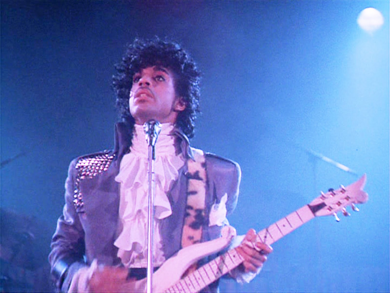 Pantone memorialise Prince with a new shade of purple