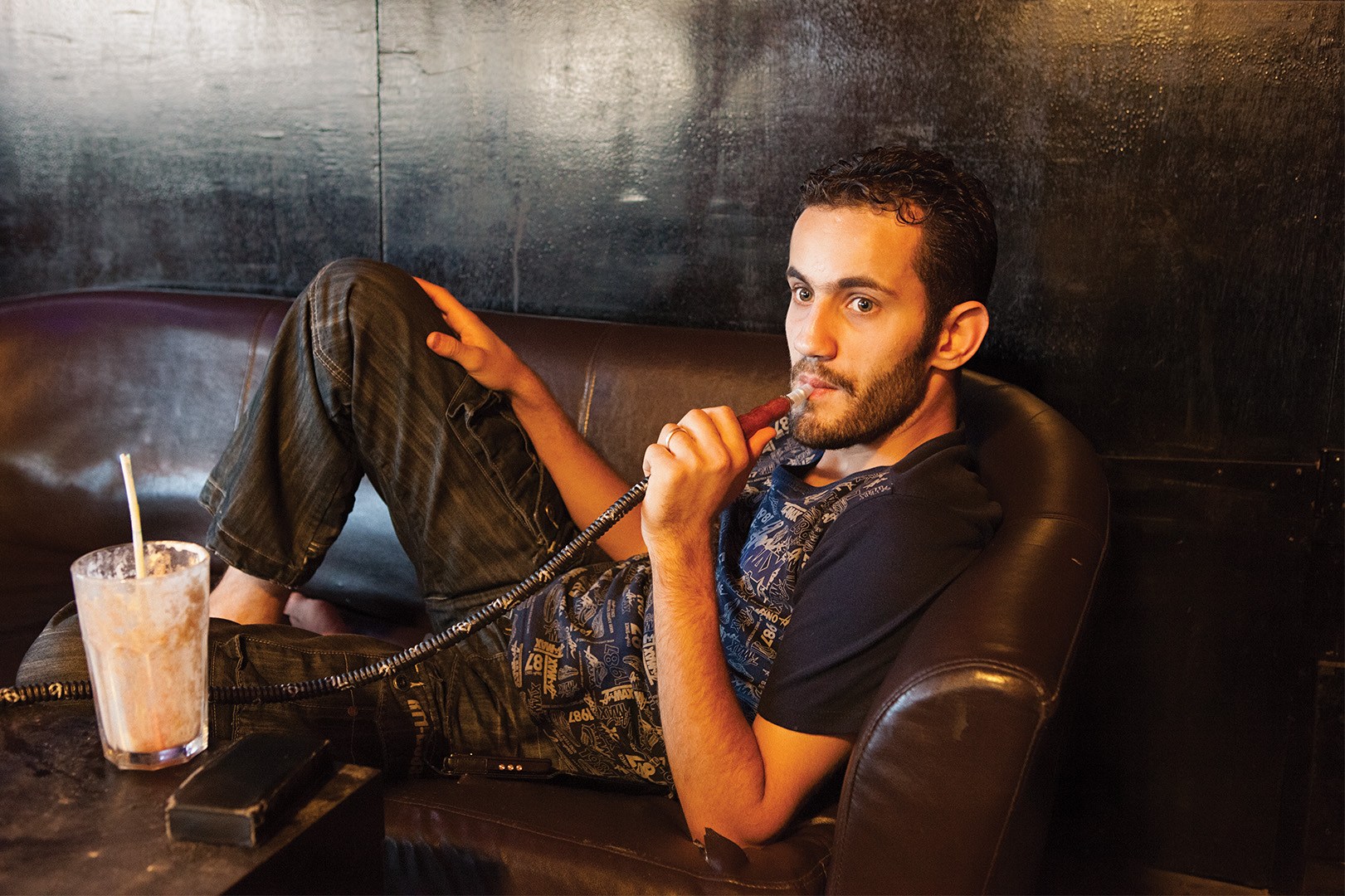 Mahtab Hussain’s tender portraits peel back the layers of British Asian ...