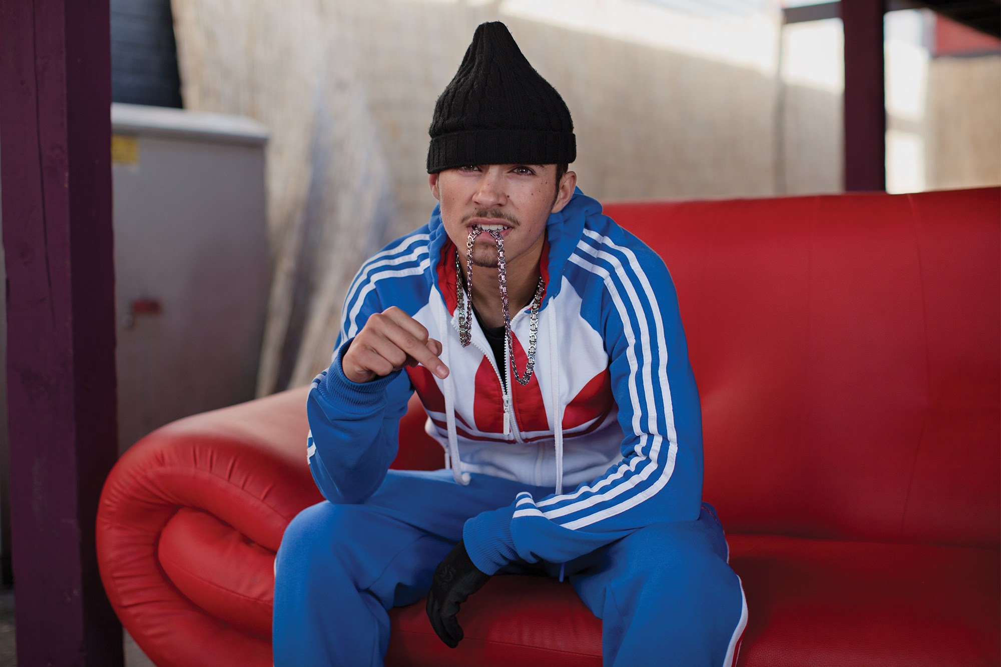 Mahtab Hussain’s tender portraits peel back the layers of British Asian ...