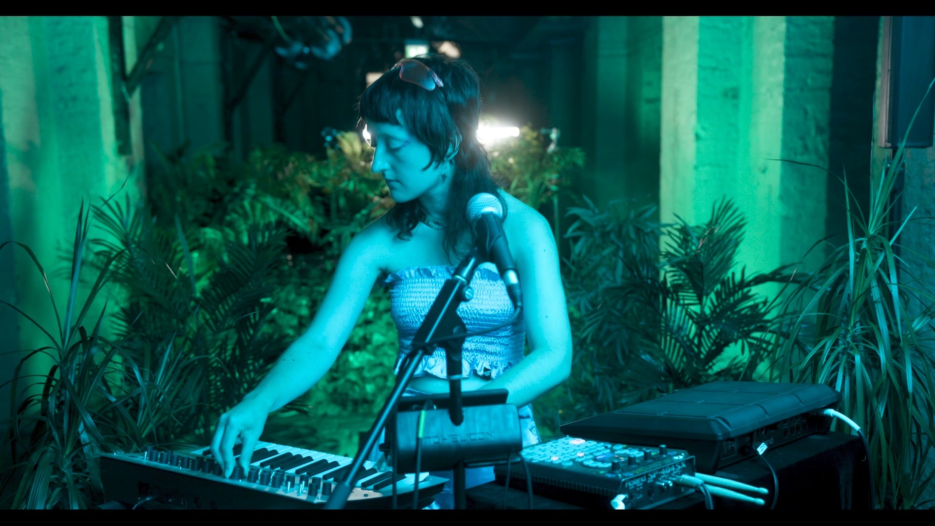 Watch live performances from object blue, Iceboy Violet and more ...