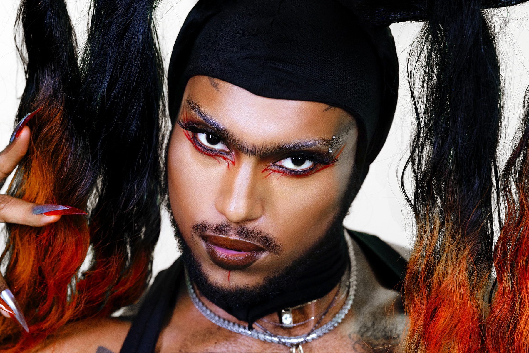 LSDXOXO unleashes techno-pop anthem 'The Devil'